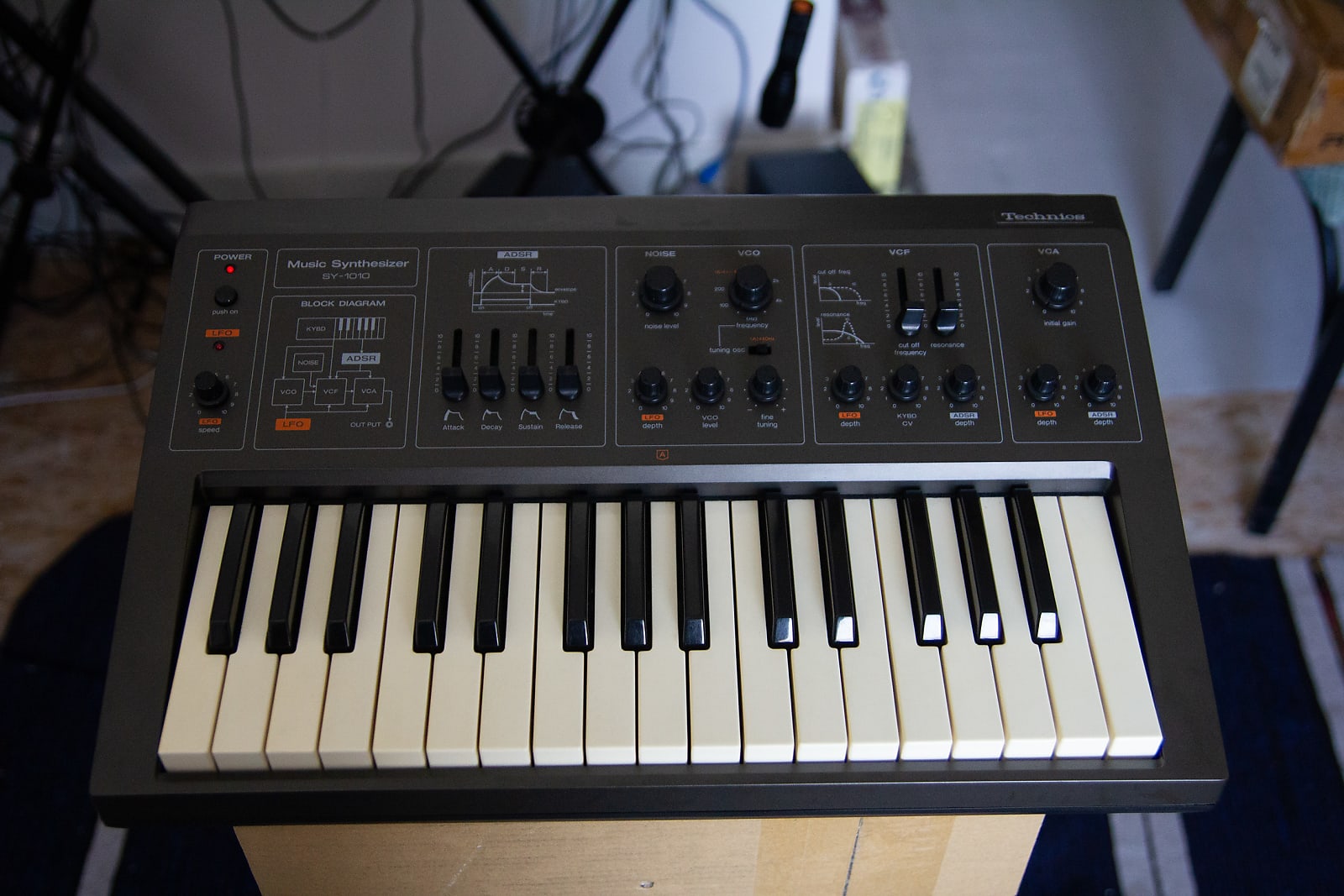 MATRIXSYNTH: Technics SY-1010 Synthesizer