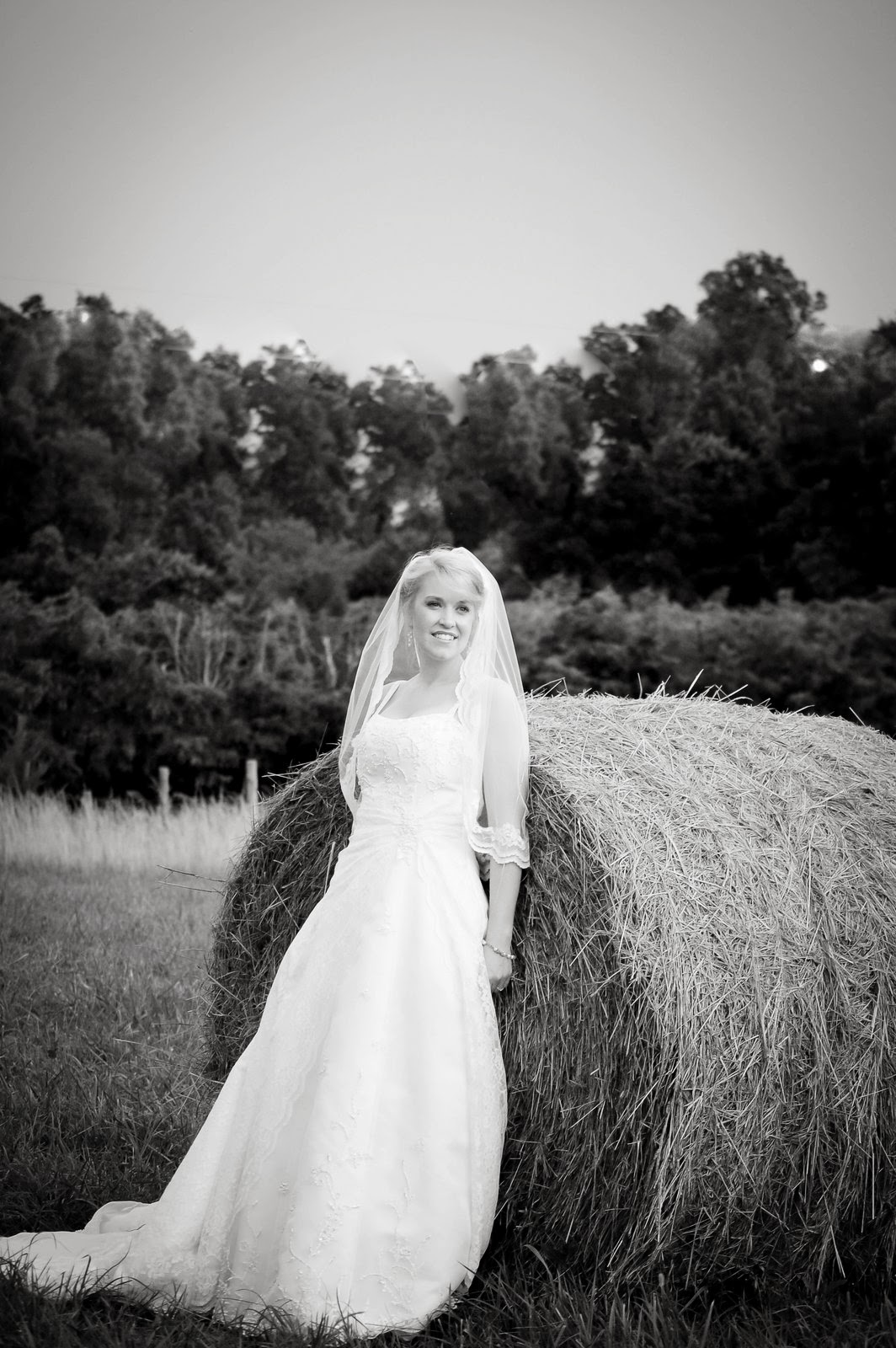 Ruthie Photography: Stunning Bride- Beverly Sheehan
