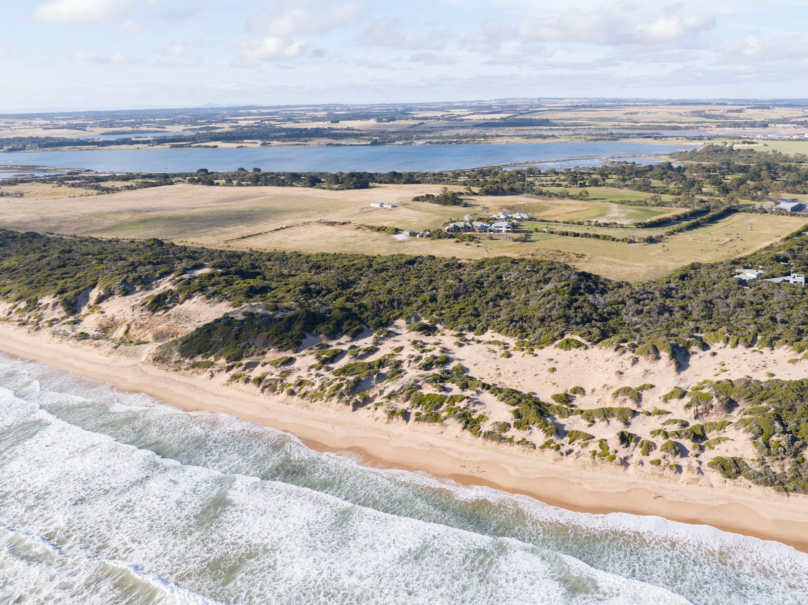 Gourmet on the Road: Travelling, eating and drinking with Winsor Dobbin ...