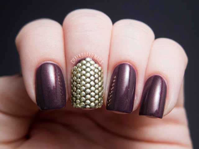 Stud Armor Accent Nail | Chalkboard Nails | Phoenix, Arizona Nail Artist