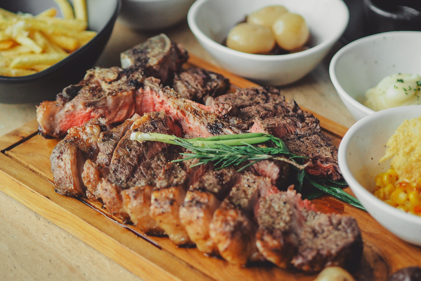 ALTITUDE GRILL JAKARTA - THE PLAZA - eatandtreats - Indonesian Food and ...