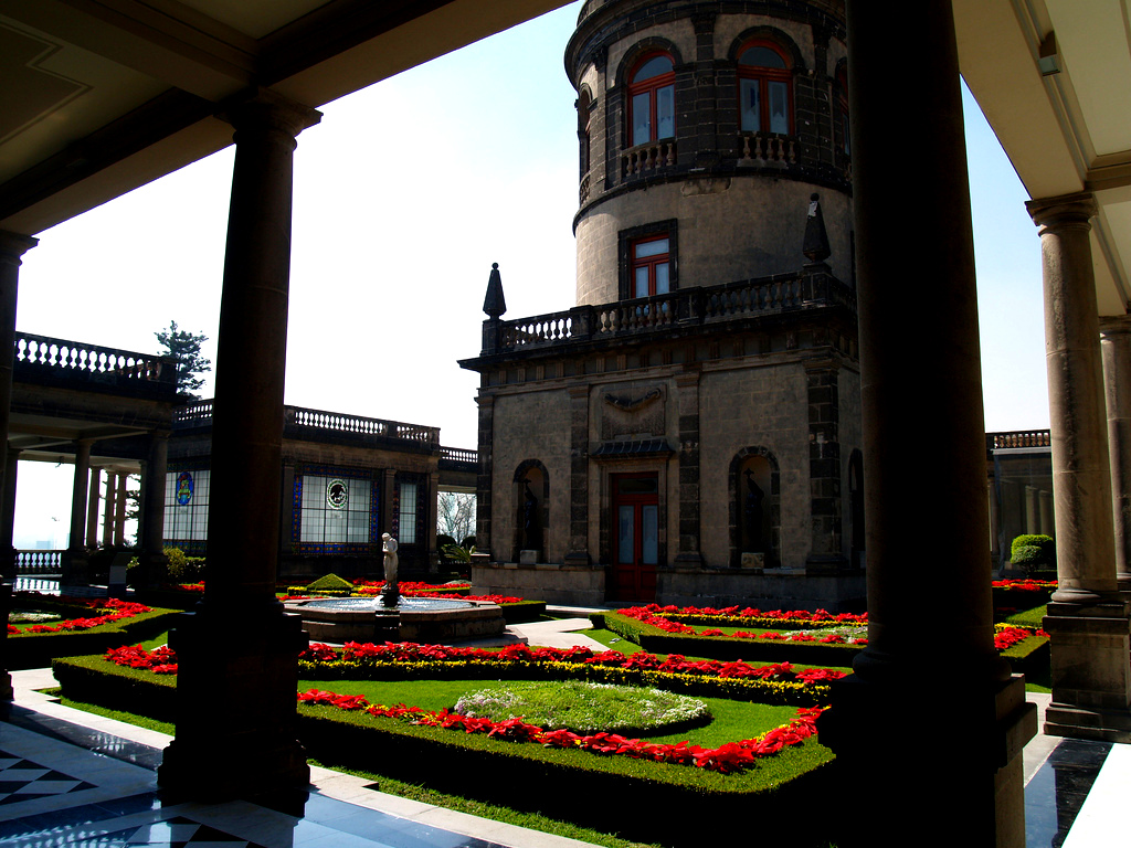 loveisspeed.......: Chapultepec Castle or Castillo de Chapultepec is ...