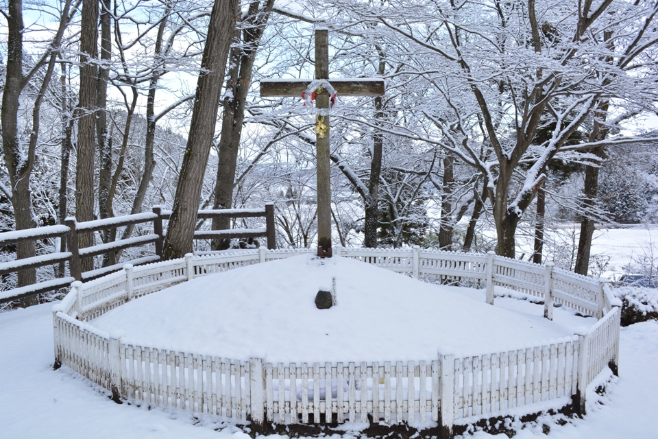 Life with hubby: Tomb of Jesus Christ in Shingo village