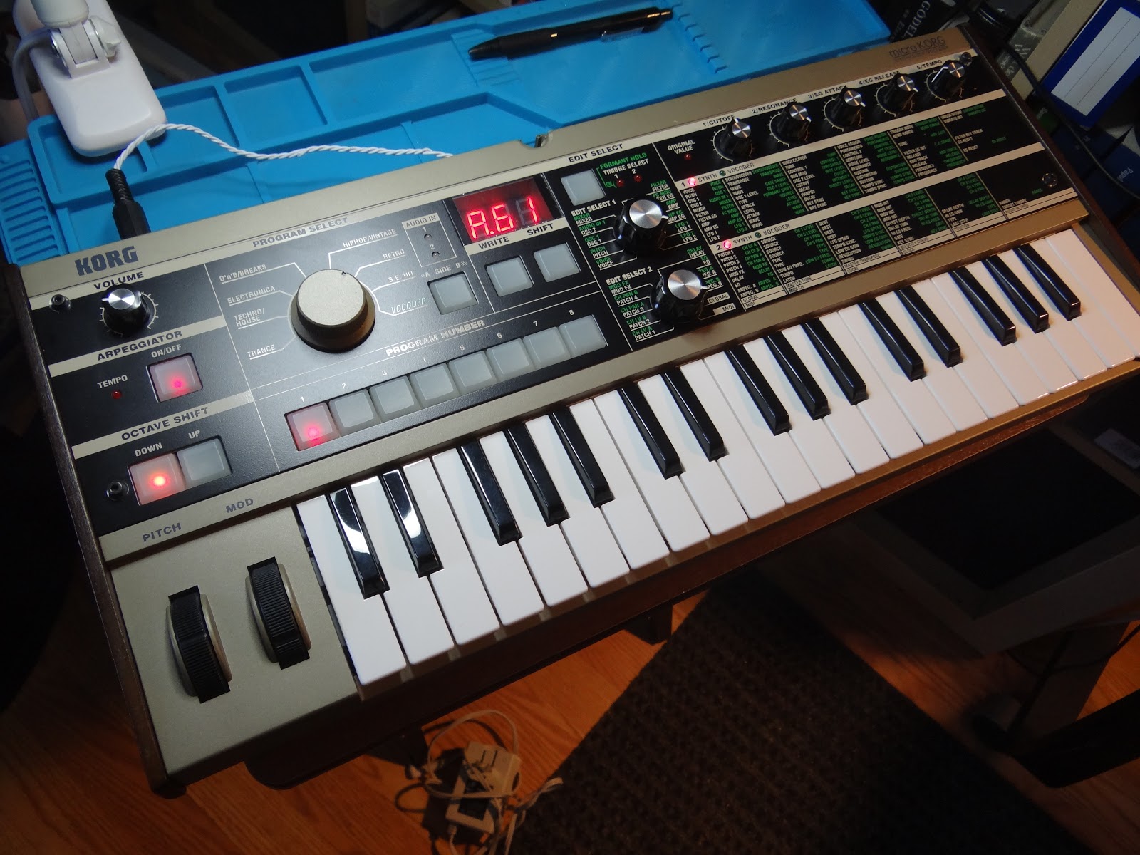 MATRIXSYNTH: Adding Internal Speakers to a KORG MicroKORG