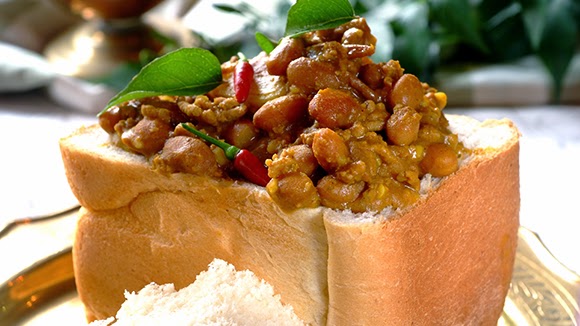 CHEF DARSHAN DABRAL: DURBAN BUNNY CHOW