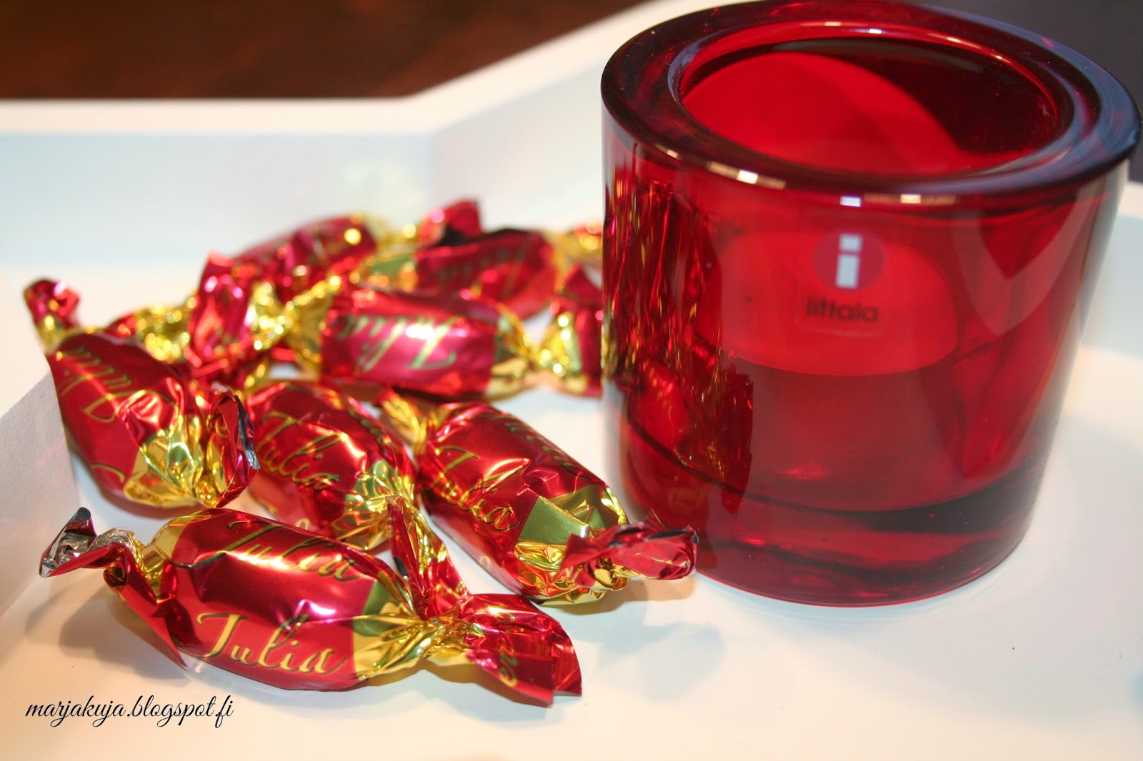 Punainen RED - SISUSTUS & LIFESTYLE -blogi | www.marjakuja.fi