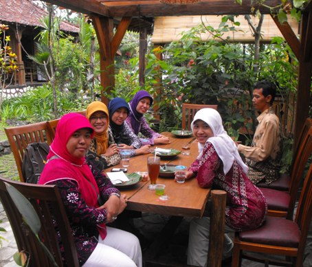 kampung labasan resto