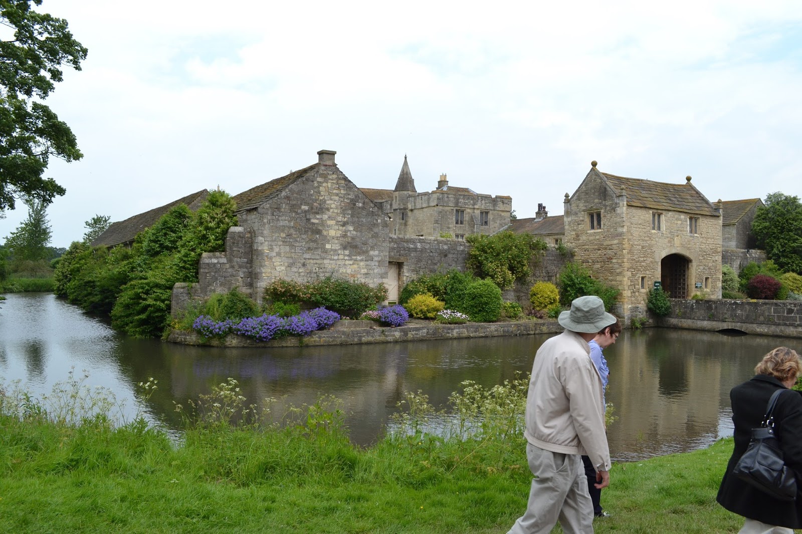 Anne & Peter Out and About: Markenfield Hall & Ellingstring
