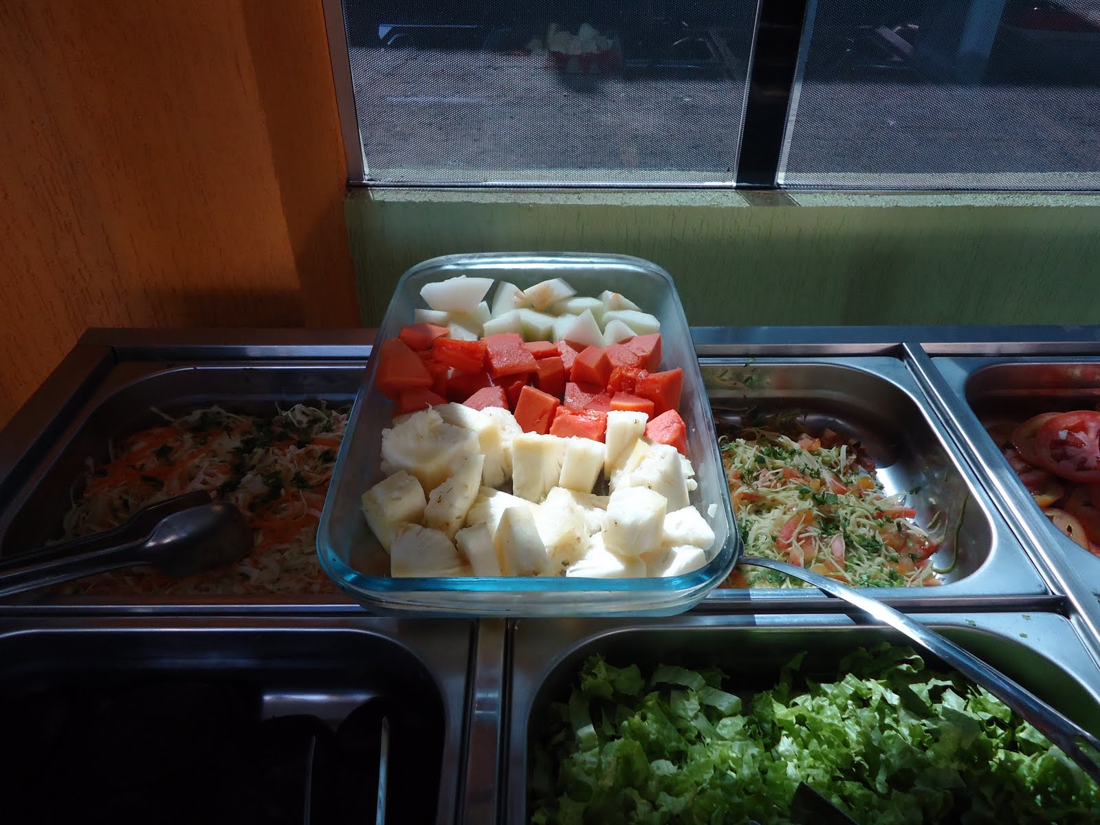 RESTAURANTE VERDE VARAS: Sua nova opção de comida Self-service