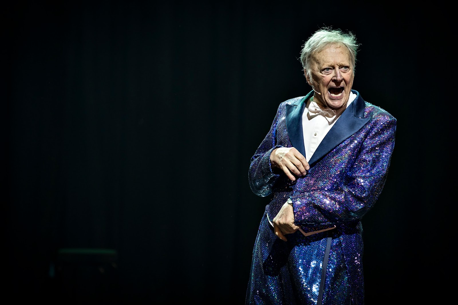 Bruntes Democracy - LARS BRUNDIN: Tolv roller söker en regissör Bildextra