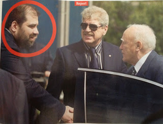 ΠΡΕΖΑ TV ©: HOT DOC: ΑΝΑΣΤΑΣΙΟΣ ΠΑΛΛΗΣ:Ο ΛΟΧΙΑΣ ΠΟΥ ΕΓΙΝΕ «ΕΚΔΟΤΗΣ» ΤΗΣ ...