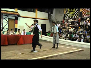 CURIOSIDADES VITOR HUGO O IMPERADO DOS TROVADORES: A CHULA GAUCHA