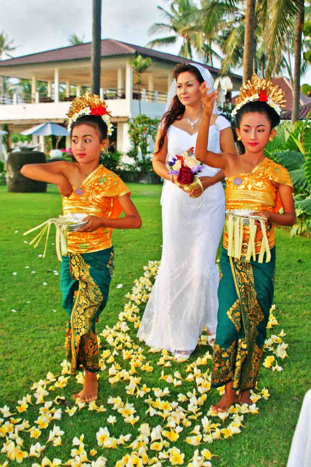 I'm a traveler in my own country, Indonesia: Wedding In Bali - Indonesia