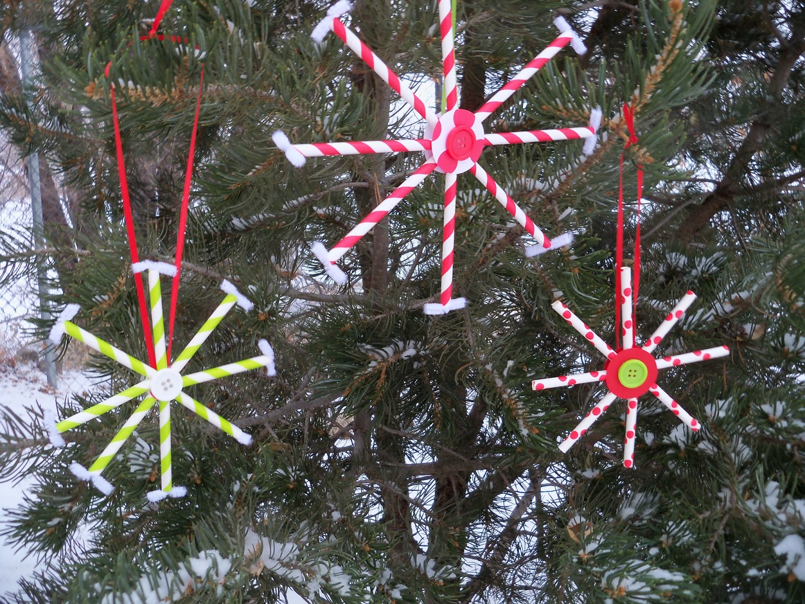 Clare's Contemplations: Simple Paper Straw Snowflake Ornaments