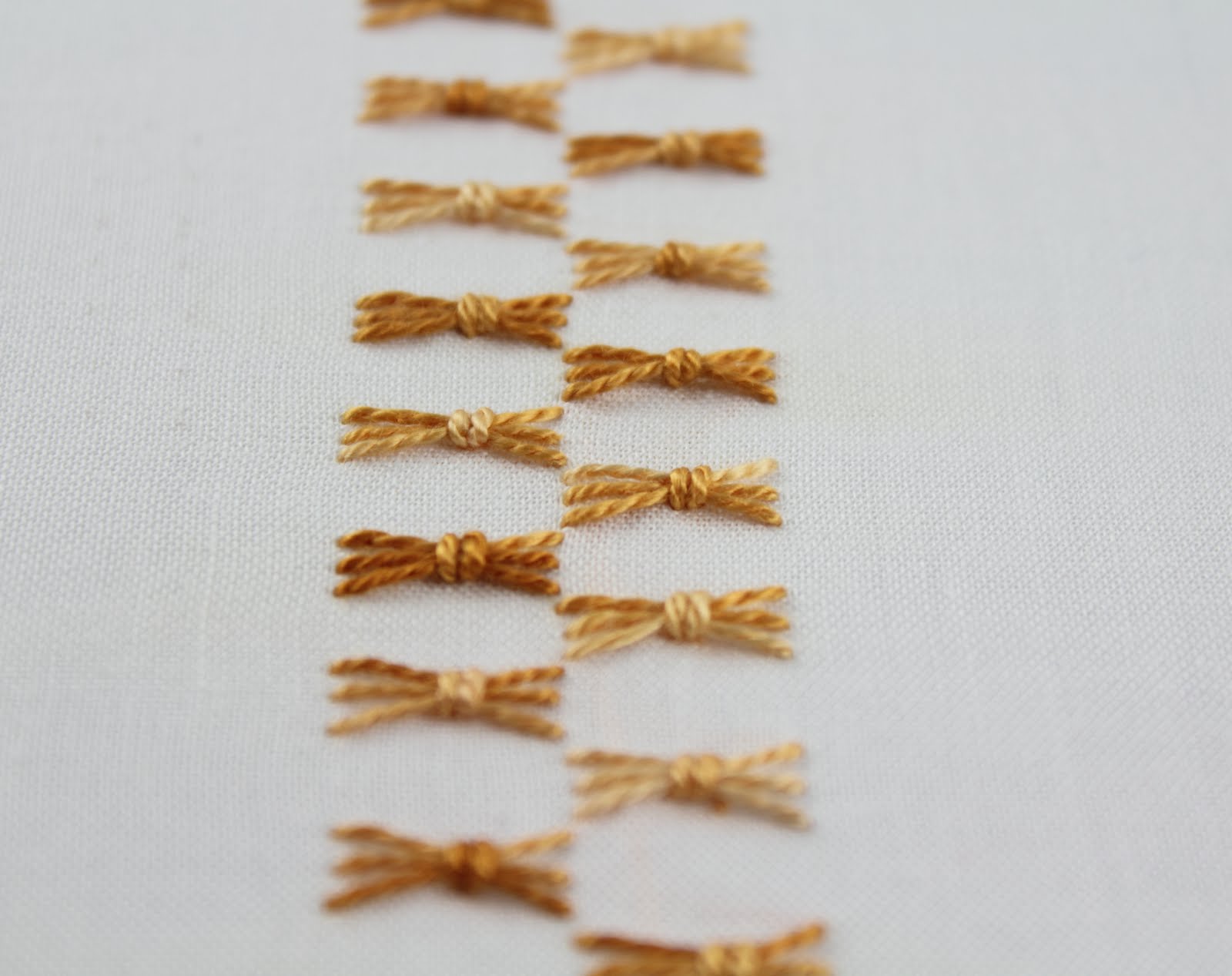 big B: 100 Stitches - Sheaf Filling Stitch