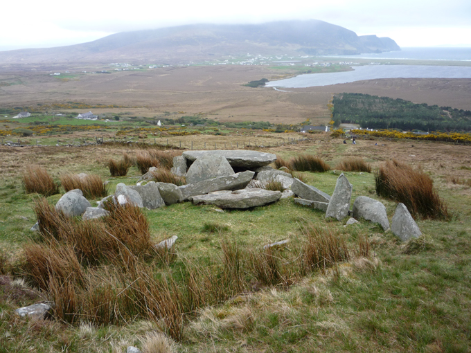 TARİH VE ARKEOLOJİ: İRLANDA - İRELAND ; KURGAN / TAŞBABA / MENHiR