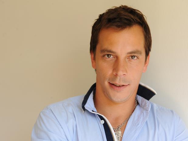 Cristian Labbe Mundos Opuestos 2