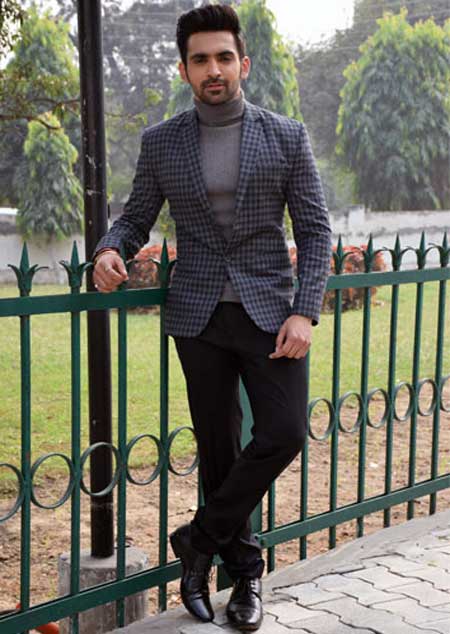 Arjit Taneja Biography - Age, Wiki, Girlfriend, Family & More