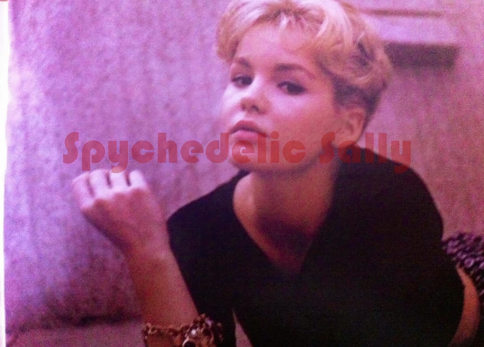 Spychedelic Sally: Tuesday Weld η cult ηρωιδα των sixties.