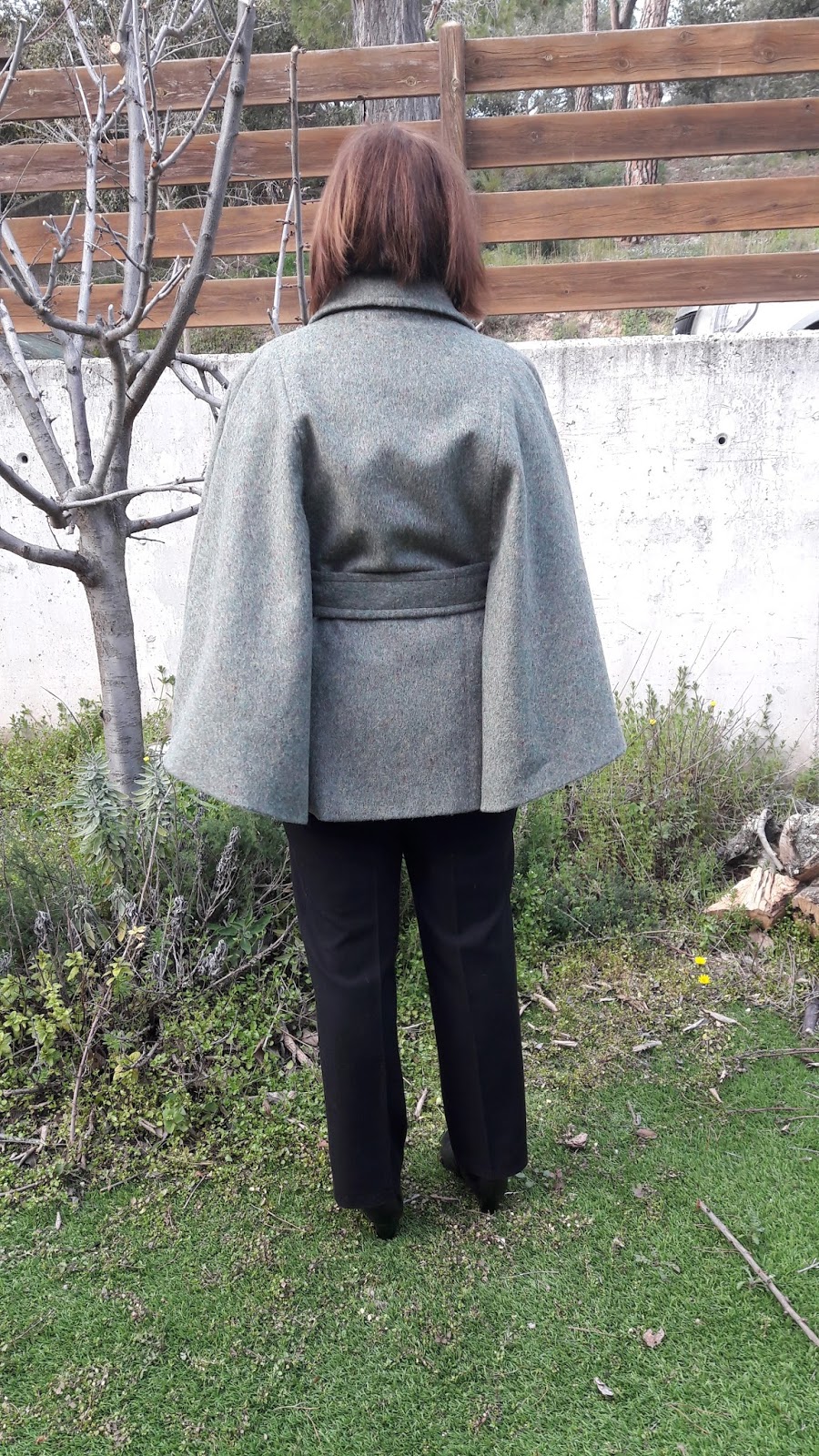 el didal al dit / the thimble on my finger : Capa / Cape