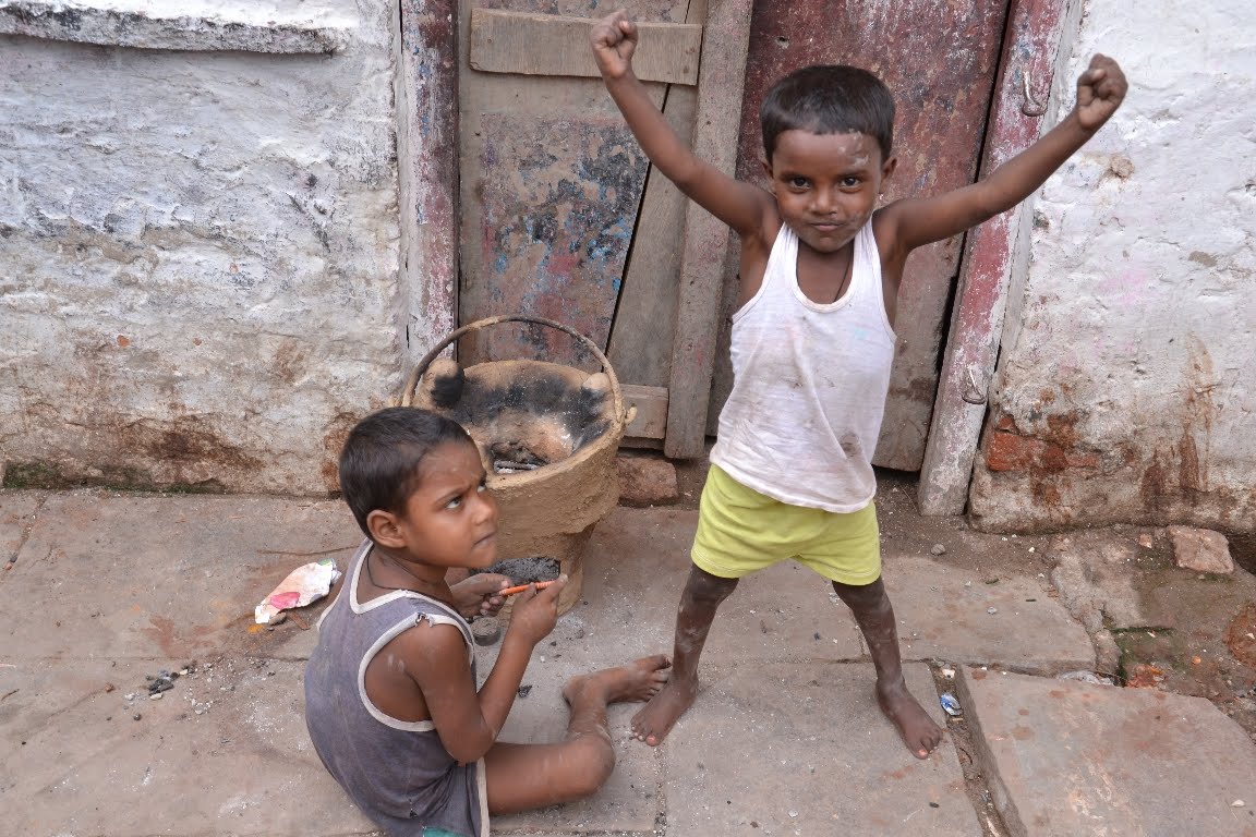 incredible india: Durgakund Slum, Varanasi, Uttar Pradesh