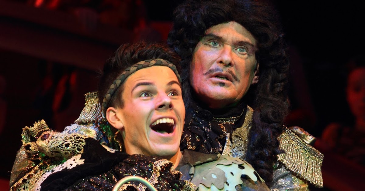 Jonathan Baz Reviews...: Peter Pan - Review