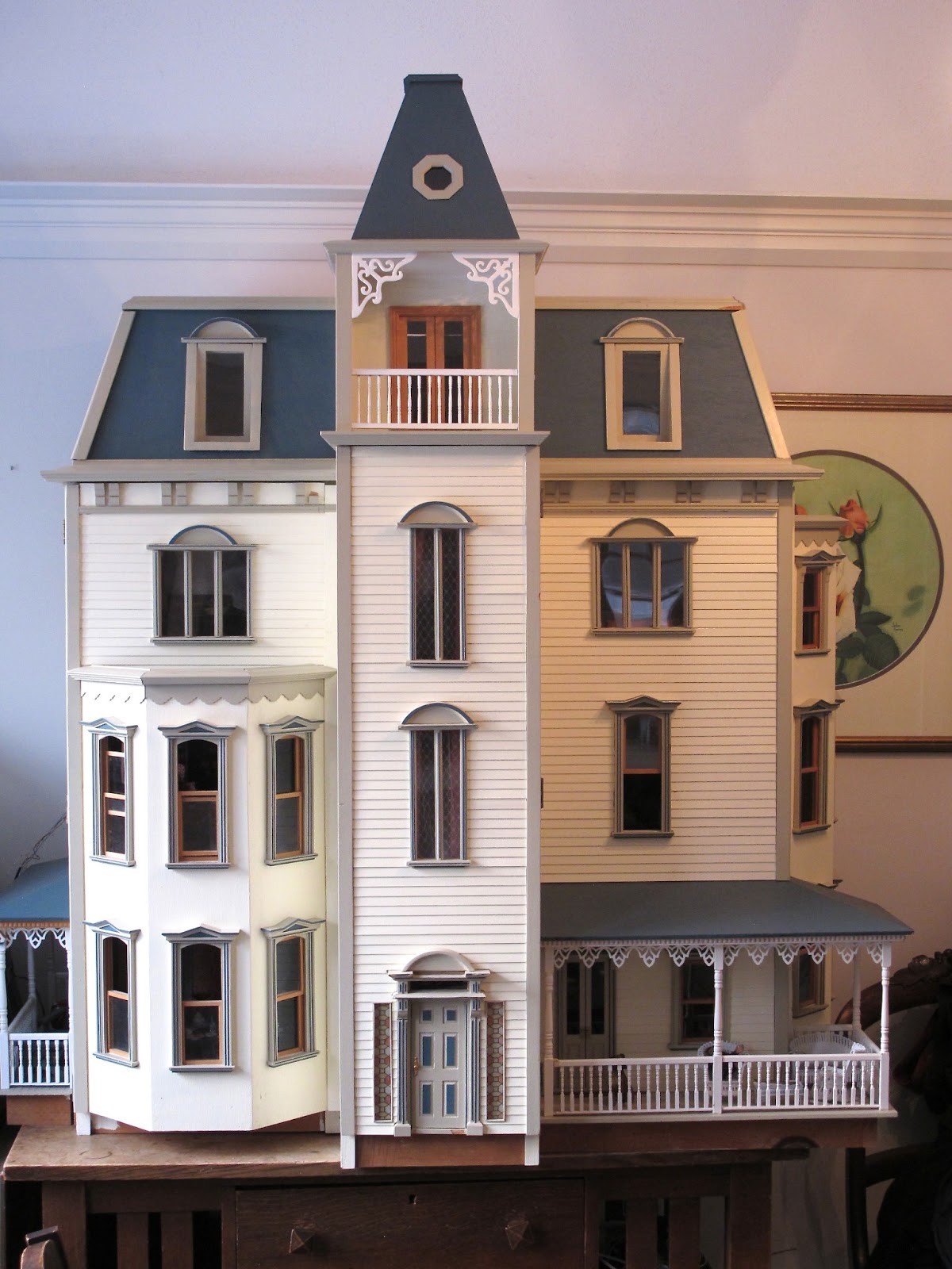 Susan's Mini Homes: Mindolton Manor and Lynnfield furniture