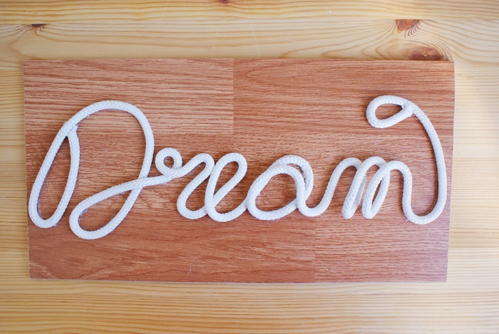 DIY WOOD + ROPE SIGN DECORATION - Francine's Place Blog