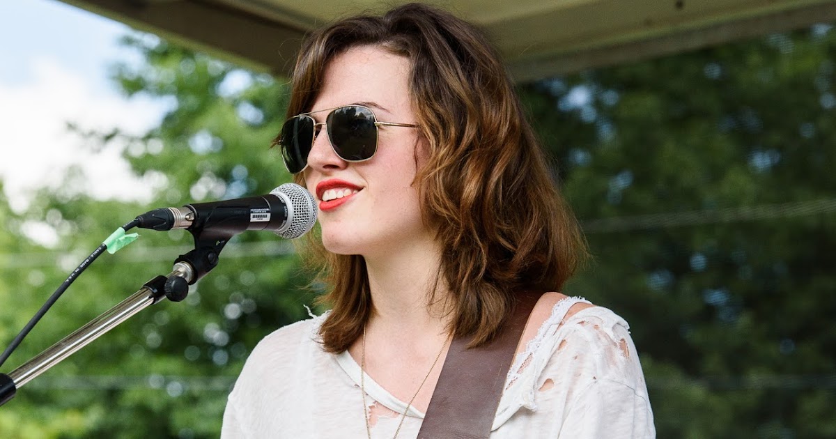 one in ten words: Riverfest Elora 2016: Day 2: Band 5: Raven Shields ...