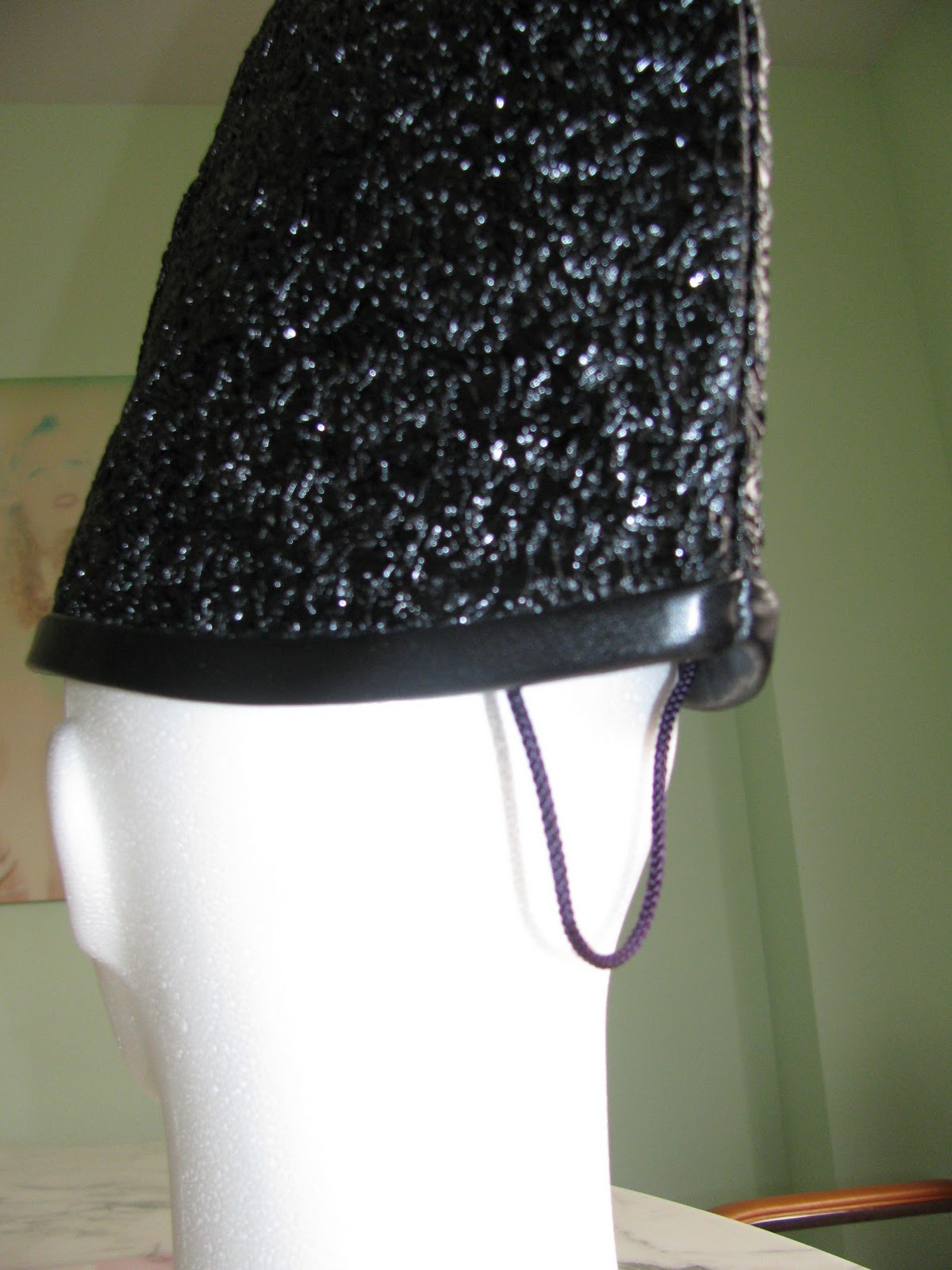 The Philippi Collection: Kanmuri (遠紋) and Eboshi (立烏帽子) - Headgear of ...