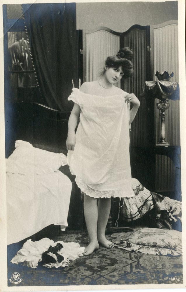 I LIKE the things I LIKE!: A woman undresses! Early 1900s.