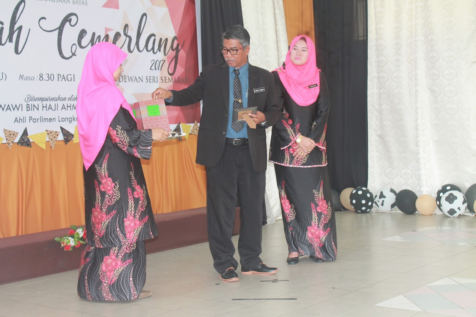 SEKOLAH KEBANGSAAN BAYAS, LANGKAWI: HARI ANUGERAH CEMERLANG SKB 2017