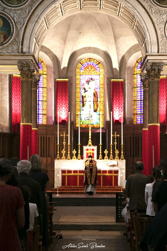 New Liturgical Movement: A Recent Solemn Mass in the Rite of Lyon