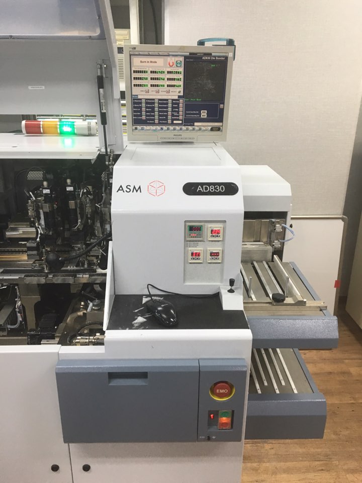 Die bonder - ASM AD830