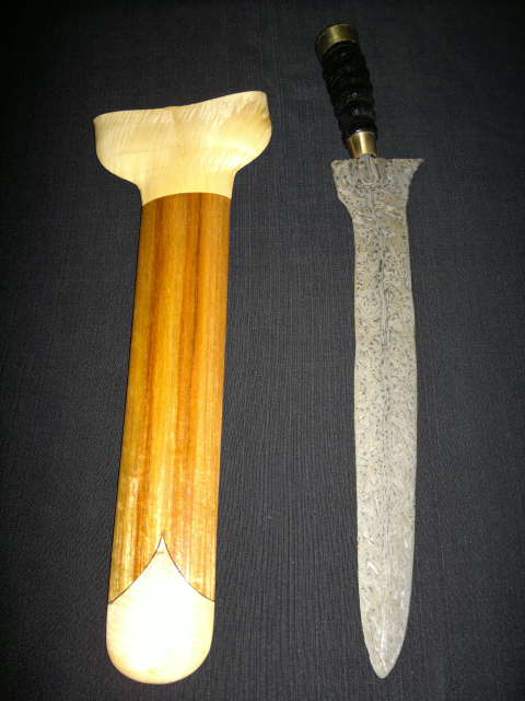 Badai Mencak Kelambit Biru: Identiti Kod : AMW/0051/2012 - PSPDKK 0778 ...