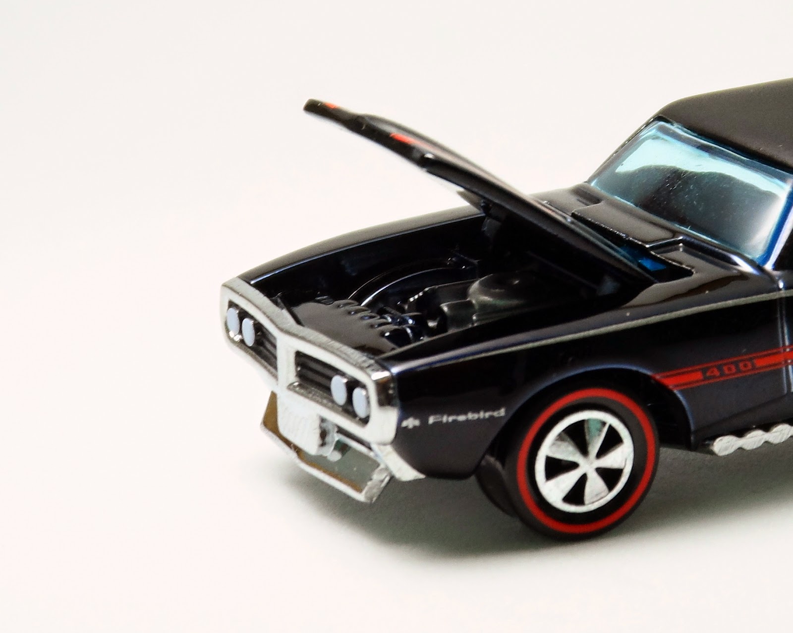 Especial RLC: Custom Pontiac Firebird (Neo Classic)