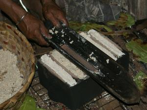 Wisata PapuaQ: Sagu Bakar "Makanan Khas" - Papua