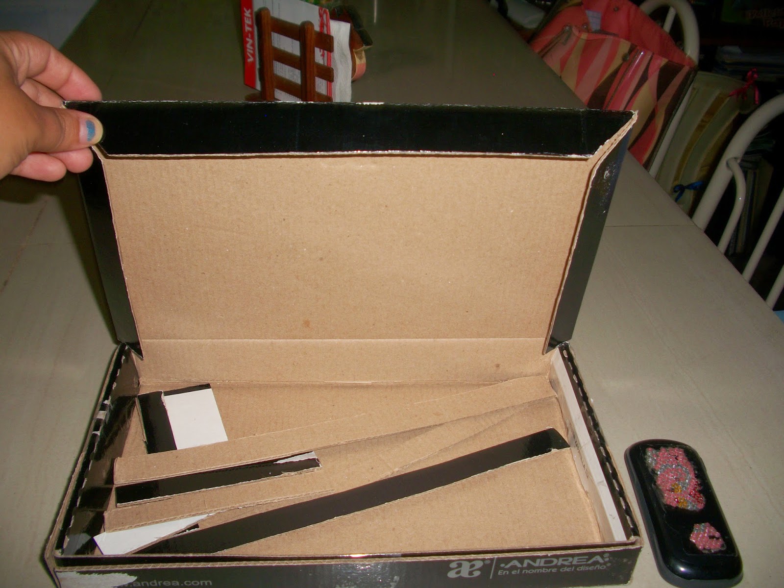 Tocando Mis Sueños: TUTORIAL LAP TOP DE CARTÓN