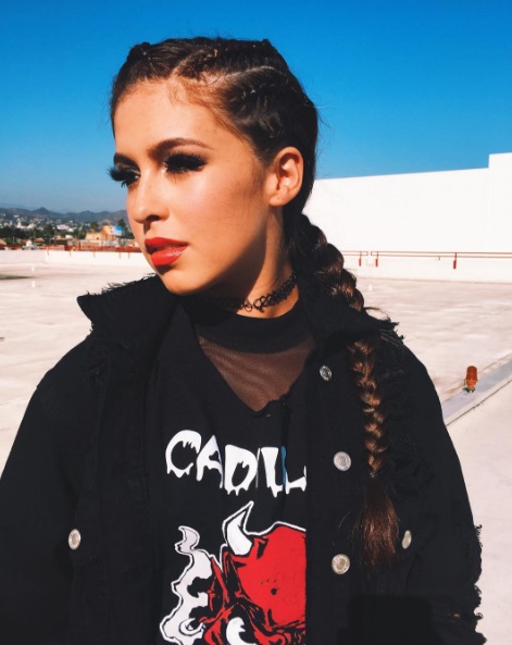 Simrin Player Fan Page