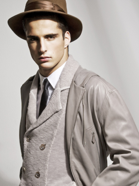 Fashion 4 men: JANICE FRONIMAKIS