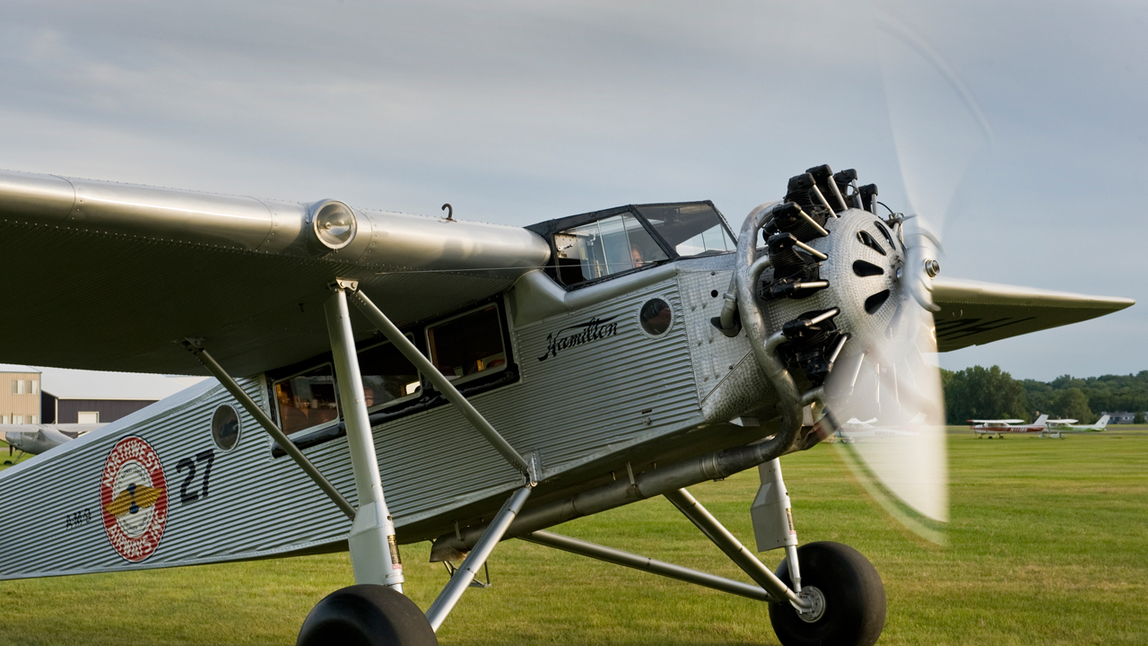 Des pilotes et des avions.: Hamilton H-47