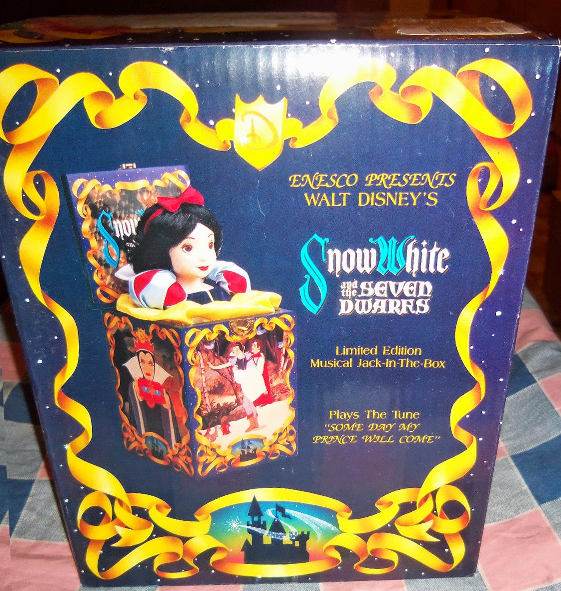 Filmic Light - Snow White Archive: Snow White 'Jack-in-the-Box' by Enesco