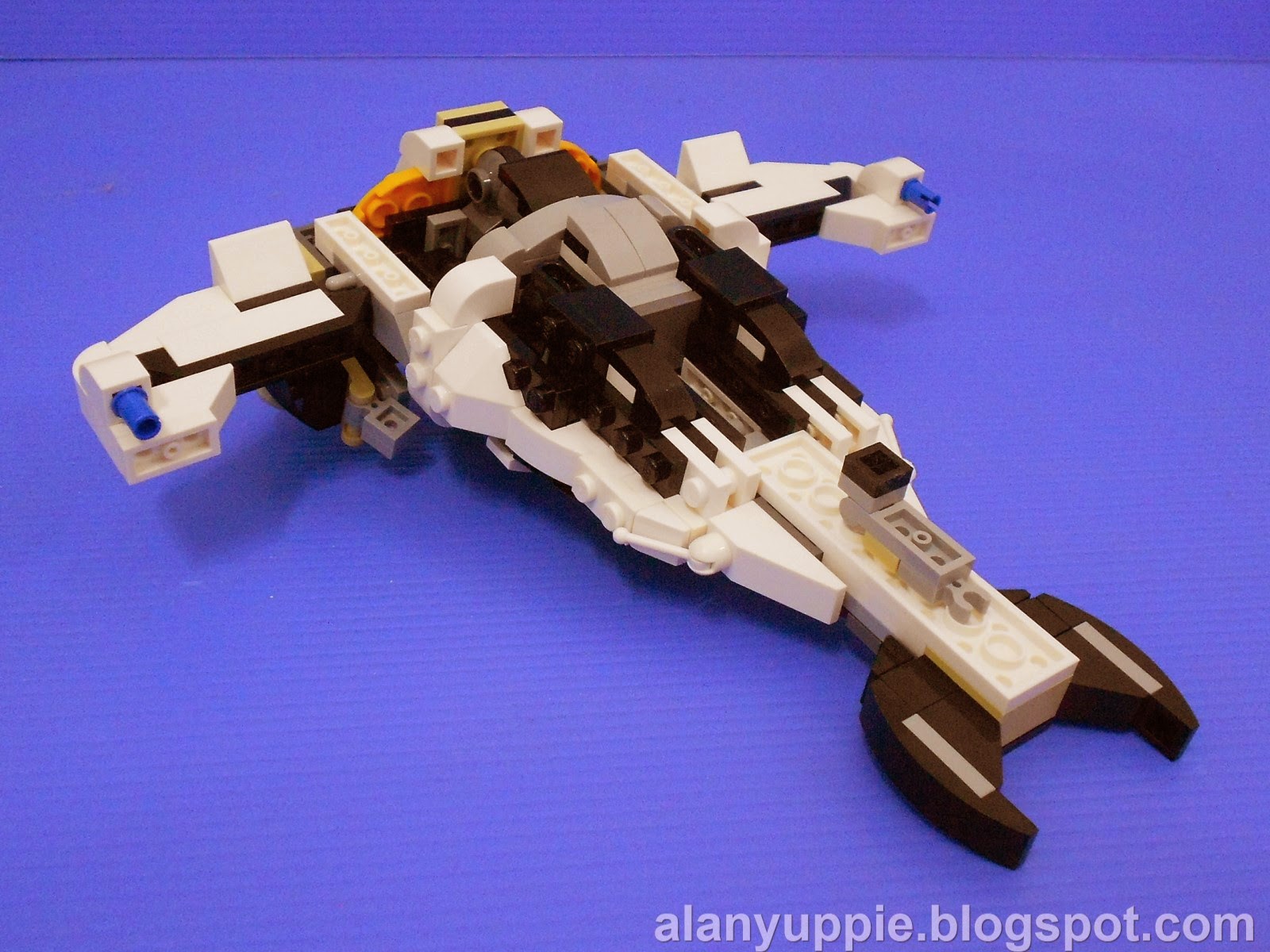 Alanyuppie's LEGO Transformers: Shadow Wing: LEGO 31021 Furry Creatures ...