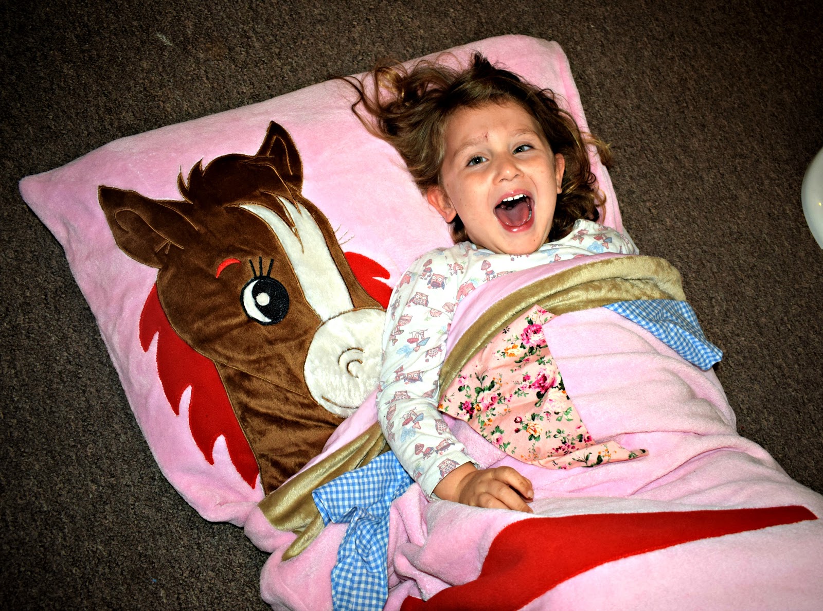 Tantrums To Smiles: Keeping cosy with Snuggle Sac **REVIEW**