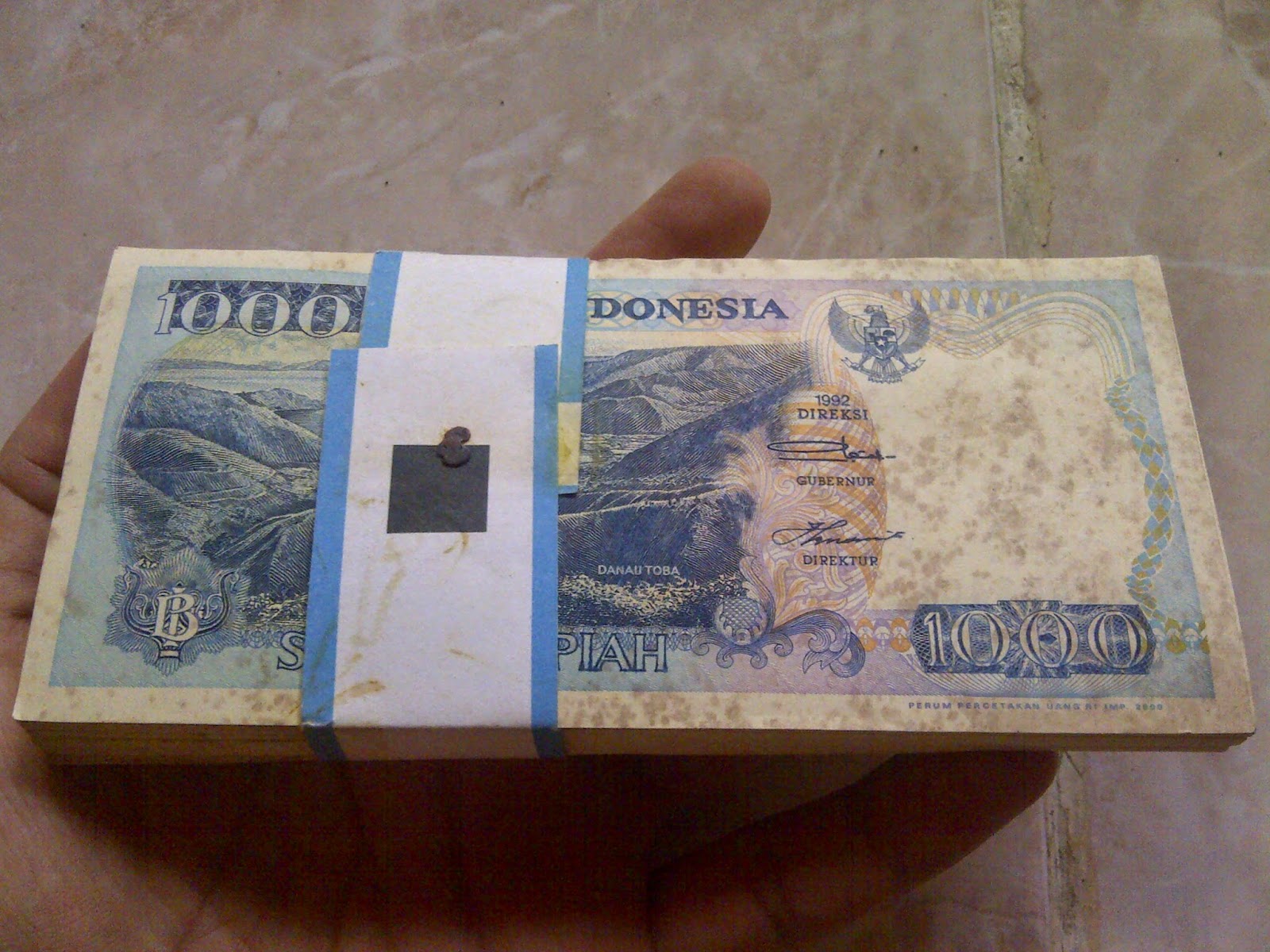 Koleksi Antik Anggoro Solo: Uang Kertas Rp.1000 Satu Bendel