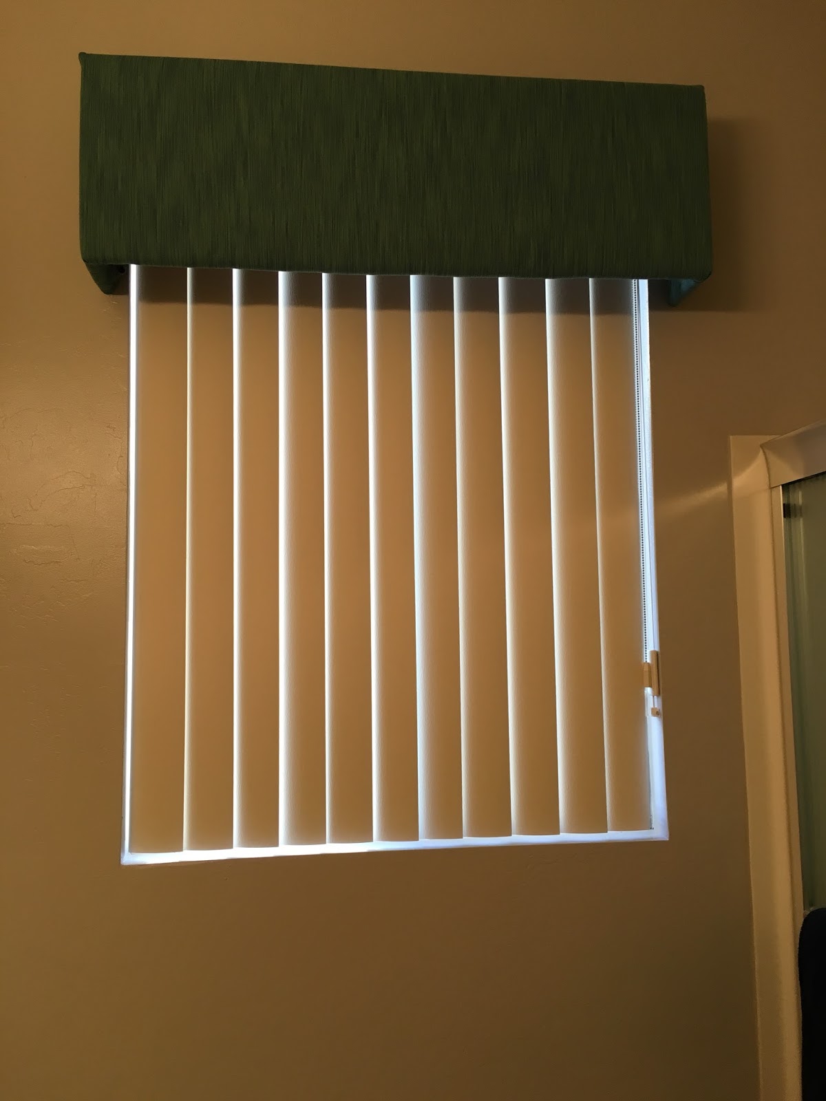 A Closer Look: DIY Box Valance