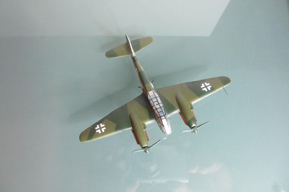 1/144 airbattle: 1/144 Messerschmitt Me 410 - by Chaubet