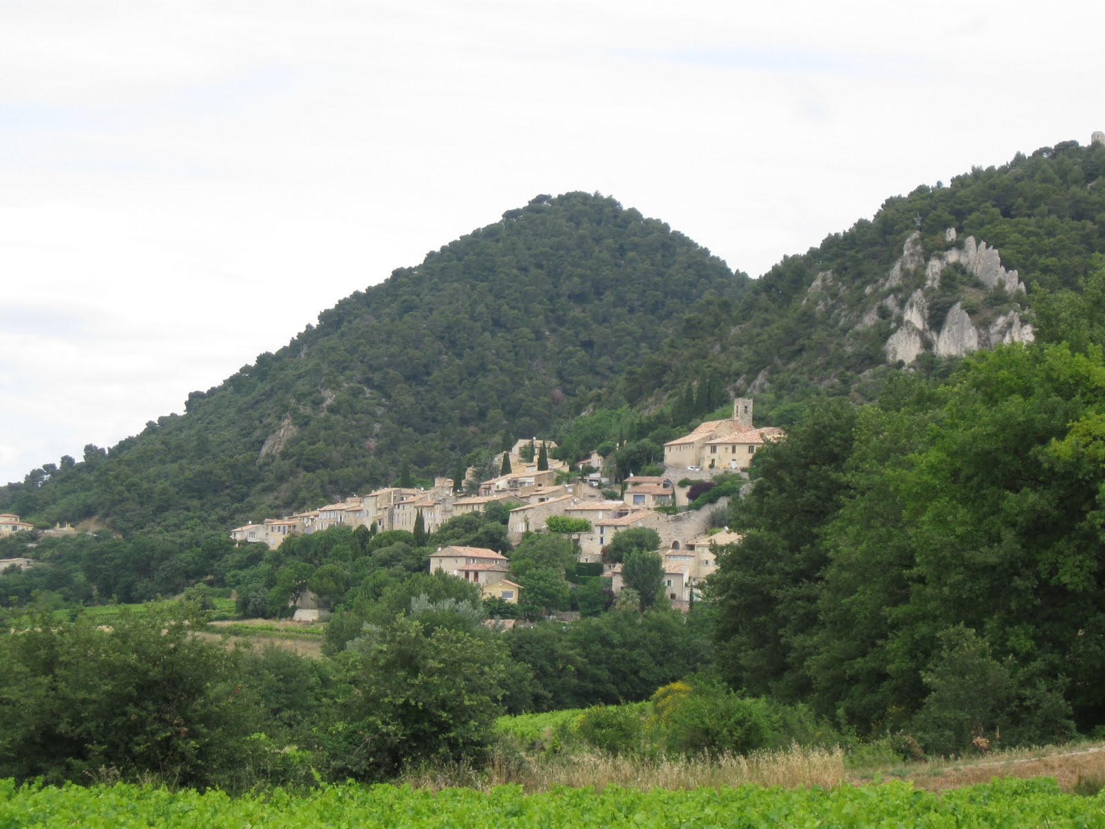 French Odyssey: 5 June - Sablet, Seguret & Breakfast cereals Scorpions