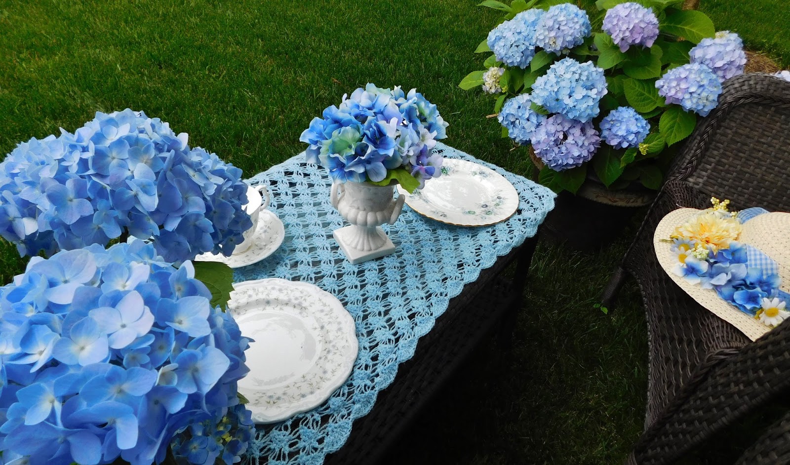 Teatime Journeys: Hydrangea woodlawn parlor
