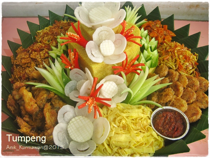 dapurmamasofi : Tumpeng Love ordered by Bu Susan